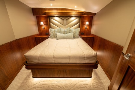 64' Rebelette - Jarrett Bay Boatworks